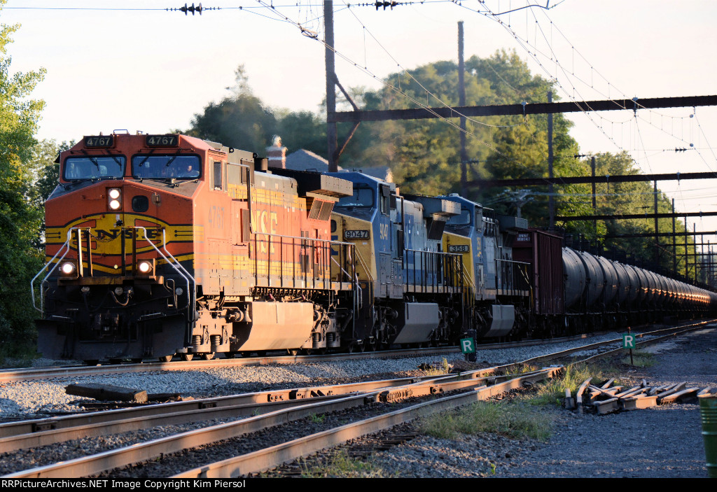 BNSF 4767 K141 Crude Oil Empties